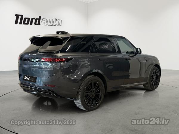 Pelēks Land Rover Range Rover Sport 2026 Tallina, ar dzinēja tilpumu 3.00 L un nobraukumu 2 tūkst. km par 115890 €, foto 2 vietnē AUTOMOTO.COM.LV
