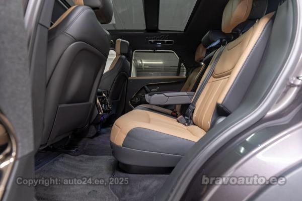 Pelēks Land Rover Range Rover Sport 2025 Tallina, ar dzinēja tilpumu 3.00 L un nobraukumu 14 tūkst. km par 115900 €, foto 11 vietnē AUTOMOTO.COM.LV