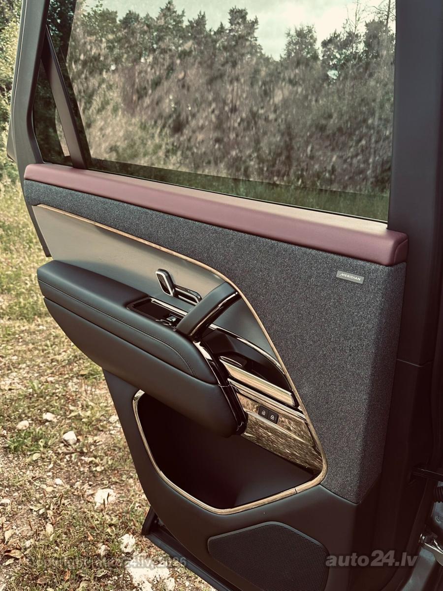 Pelēks Land Rover Range Rover Sport 2025 Tallina, ar dzinēja tilpumu 3.00 L un nobraukumu 16 tūkst. km par 108000 €, foto 15 vietnē AUTOMOTO.COM.LV