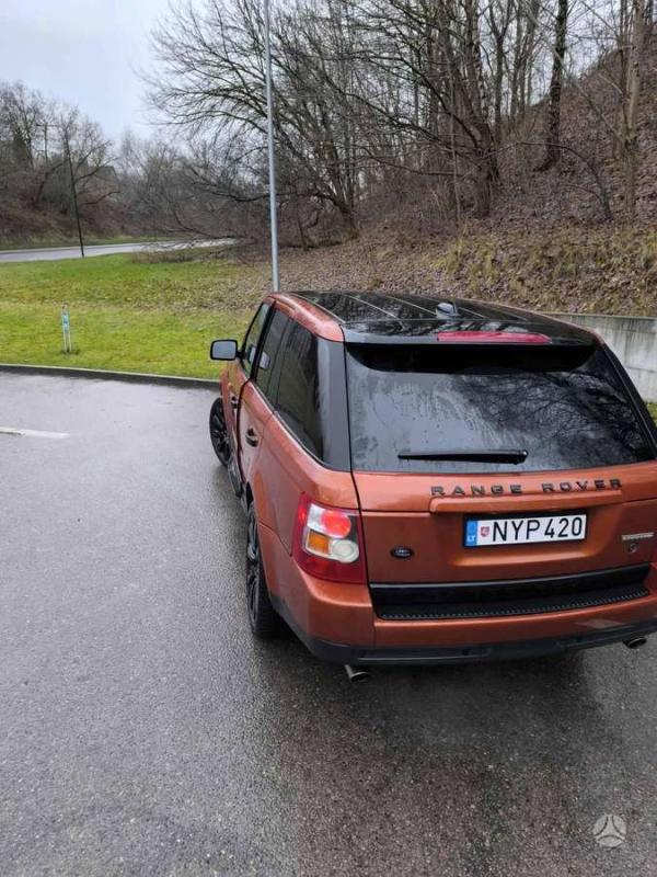 Oranžs Land Rover Range Rover Sport 2006 Viļņa, ar dzinēja tilpumu 4.20 L un nobraukumu 210 tūkst. km par 7800 €, foto 5 vietnē AUTOMOTO.COM.LV