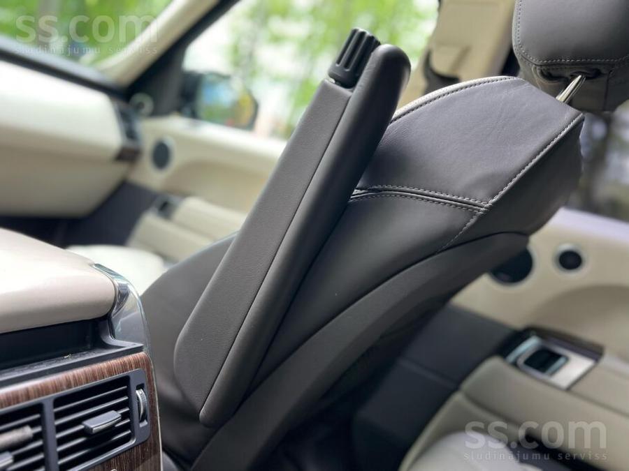 Violets Land Rover Range Rover Sport 2014 Cēsis, ar dzinēja tilpumu 3.00 L un nobraukumu 131 tūkst. km par 24990 €, foto 20 vietnē AUTOMOTO.COM.LV