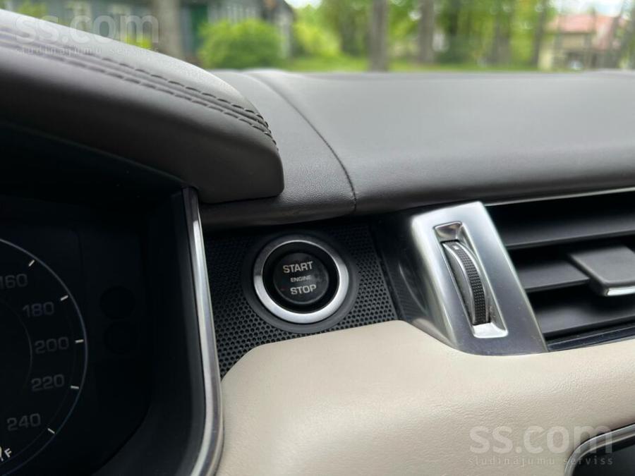 Violets Land Rover Range Rover Sport 2014 Cēsis, ar dzinēja tilpumu 3.00 L un nobraukumu 131 tūkst. km par 24990 €, foto 21 vietnē AUTOMOTO.COM.LV
