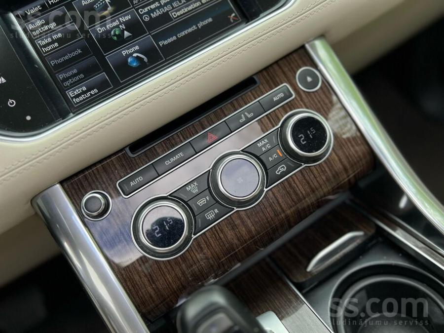 Violets Land Rover Range Rover Sport 2014 Cēsis, ar dzinēja tilpumu 3.00 L un nobraukumu 131 tūkst. km par 24990 €, foto 30 vietnē AUTOMOTO.COM.LV