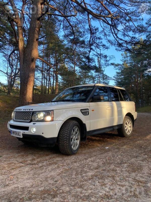 White Land Rover Range Rover Sport 2006 in Riga, with an engine capacity of 2.70 L and mileage of 273 thousand km for 3900 €, photo 2 on AUTOMOTO.COM.LV