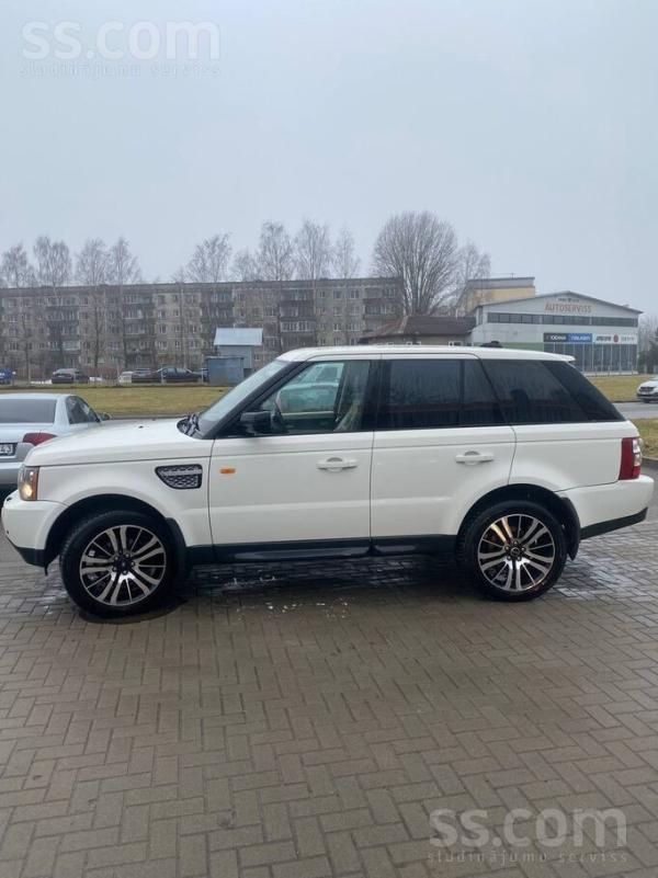 White Land Rover Range Rover Sport 2006 in Riga, with an engine capacity of 2.70 L and mileage of 273 thousand km for 3900 €, photo 4 on AUTOMOTO.COM.LV