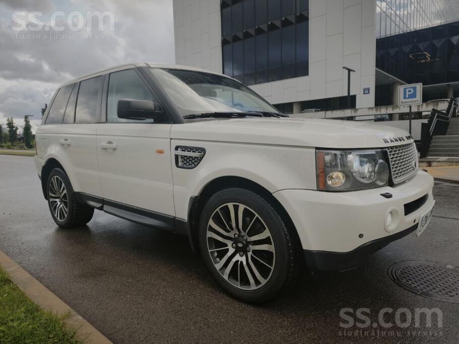 White Land Rover Range Rover Sport 2006 in Riga, with an engine capacity of 2.70 L and mileage of 279 thousand km for 6299 €, photo 5 on AUTOMOTO.COM.LV