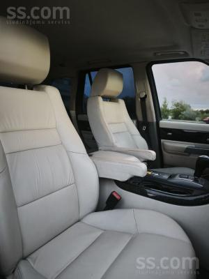 White Land Rover Range Rover Sport 2006 in Riga, with an engine capacity of 2.70 L and mileage of 279 thousand km for 6299 €, photo 7 on AUTOMOTO.COM.LV
