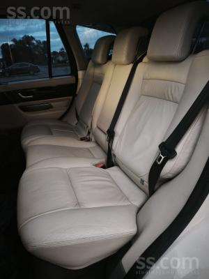 White Land Rover Range Rover Sport 2006 in Riga, with an engine capacity of 2.70 L and mileage of 279 thousand km for 6299 €, photo 8 on AUTOMOTO.COM.LV