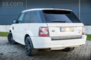 White Land Rover Range Rover Sport 2008 in Riga, with an engine capacity of 3.60 L and mileage of 373 thousand km for 4490 €, photo 6 on AUTOMOTO.COM.LV