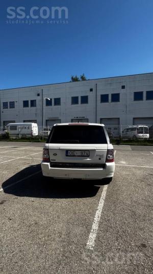 Balts Land Rover Range Rover Sport 2008 Rīga, ar dzinēja tilpumu 3.60 L un nobraukumu 381 tūkst. km par 6500 €, foto  vietnē AUTOMOTO.COM.LV