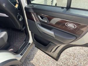 Balts Land Rover Range Rover Sport 2008 Utena, ar dzinēja tilpumu 4.20 L un nobraukumu 293 tūkst. km par 5650 €, foto 12 vietnē AUTOMOTO.COM.LV
