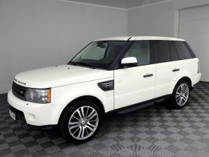 White Land Rover Range Rover Sport 2009 in Tallinn, with an engine capacity of 3.00 L and mileage of 317 thousand km for 4499 €, photo 10 on AUTOMOTO.COM.LV