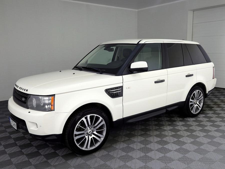 White Land Rover Range Rover Sport 2009 in Tallinn, with an engine capacity of 3.00 L and mileage of 317 thousand km for 4499 €, photo 10 on AUTOMOTO.COM.LV