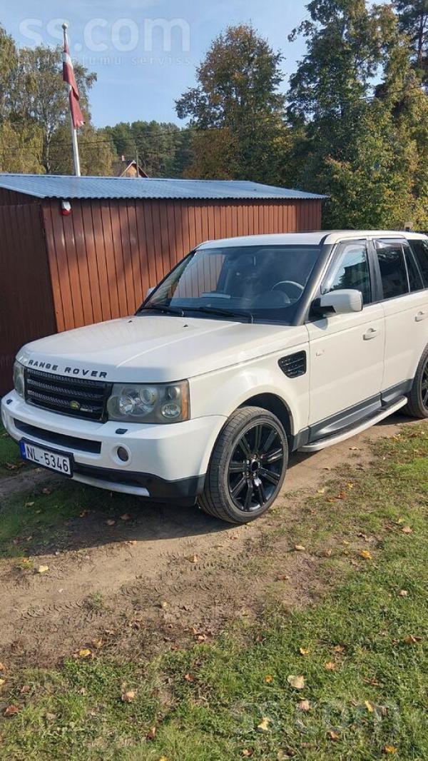 Land Rover Range Rover Sport 2009 in Riga on AUTOMOTO.COM.LV White Land Rover Range Rover Sport 2009 in Riga, with an engine capacity of 2.70 L and mileage of 204 thousand km for 4000 €, photo 1 on AUTOMOTO.COM.LV