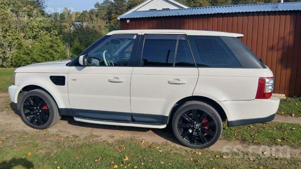 Land Rover Range Rover Sport 2009 in Riga on AUTOMOTO.COM.LV White Land Rover Range Rover Sport 2009 in Riga, with an engine capacity of 2.70 L and mileage of 204 thousand km for 4000 €, photo 9 on AUTOMOTO.COM.LV