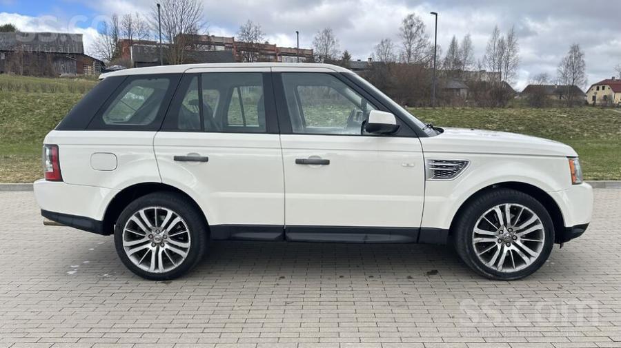White Land Rover Range Rover Sport 2010 in Rezekne, with an engine capacity of 3.00 L and mileage of 227 thousand km for 7000 €, photo 9 on AUTOMOTO.COM.LV