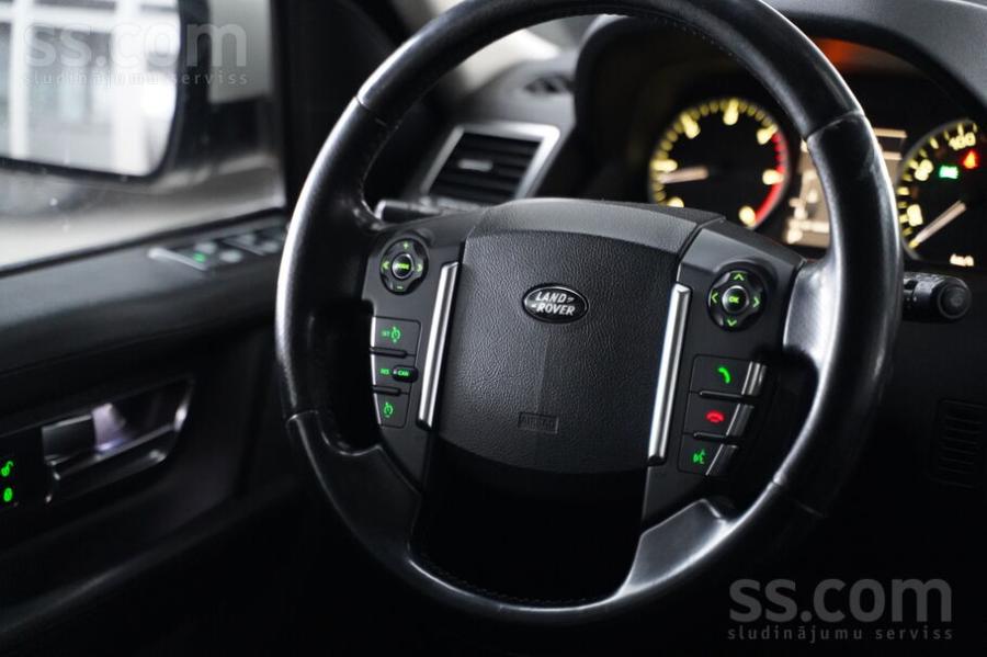 Balts Land Rover Range Rover Sport 2010 Rīga, ar dzinēja tilpumu 3.60 L un nobraukumu 299 tūkst. km par 5000 €, foto 16 vietnē AUTOMOTO.COM.LV