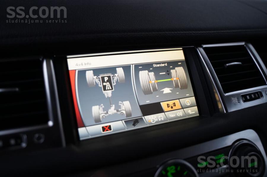 Balts Land Rover Range Rover Sport 2010 Rīga, ar dzinēja tilpumu 3.60 L un nobraukumu 299 tūkst. km par 5000 €, foto 18 vietnē AUTOMOTO.COM.LV