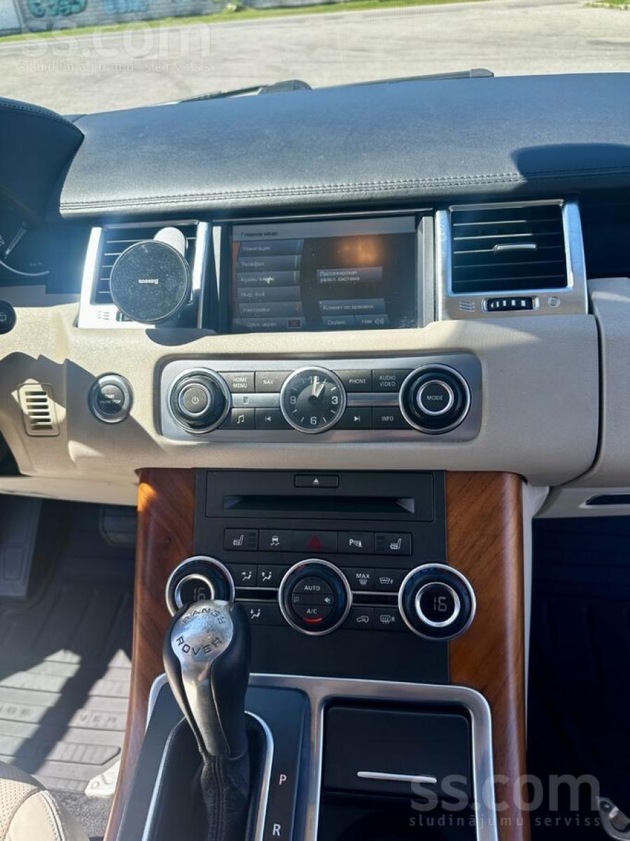Balts Land Rover Range Rover Sport 2010 Rīga, ar dzinēja tilpumu 3.60 L un nobraukumu 257 tūkst. km par 9300 €, foto 15 vietnē AUTOMOTO.COM.LV