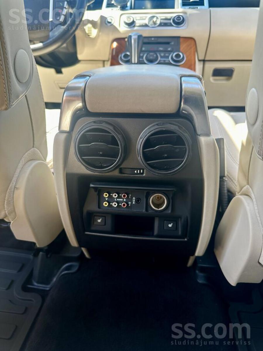 Balts Land Rover Range Rover Sport 2010 Rīga, ar dzinēja tilpumu 3.60 L un nobraukumu 257 tūkst. km par 9300 €, foto 19 vietnē AUTOMOTO.COM.LV