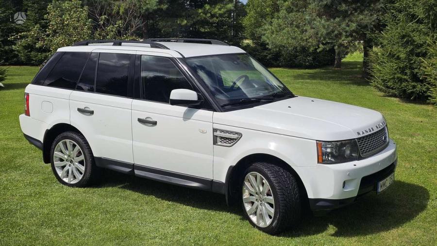 White Land Rover Range Rover Sport 2010 in Nemencine, with an engine capacity of 2.99 L and mileage of 318 thousand km for 10450 €, photo 1 on AUTOMOTO.COM.LV