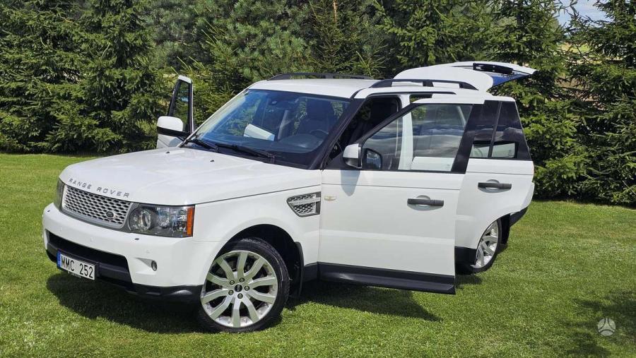 White Land Rover Range Rover Sport 2010 in Nemencine, with an engine capacity of 2.99 L and mileage of 318 thousand km for 10450 €, photo 5 on AUTOMOTO.COM.LV