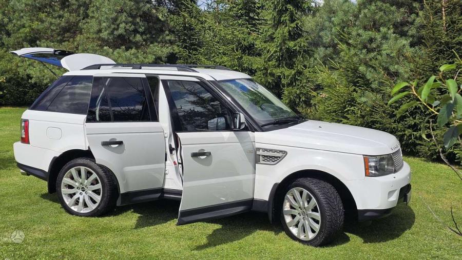 White Land Rover Range Rover Sport 2010 in Nemencine, with an engine capacity of 2.99 L and mileage of 318 thousand km for 10450 €, photo 6 on AUTOMOTO.COM.LV