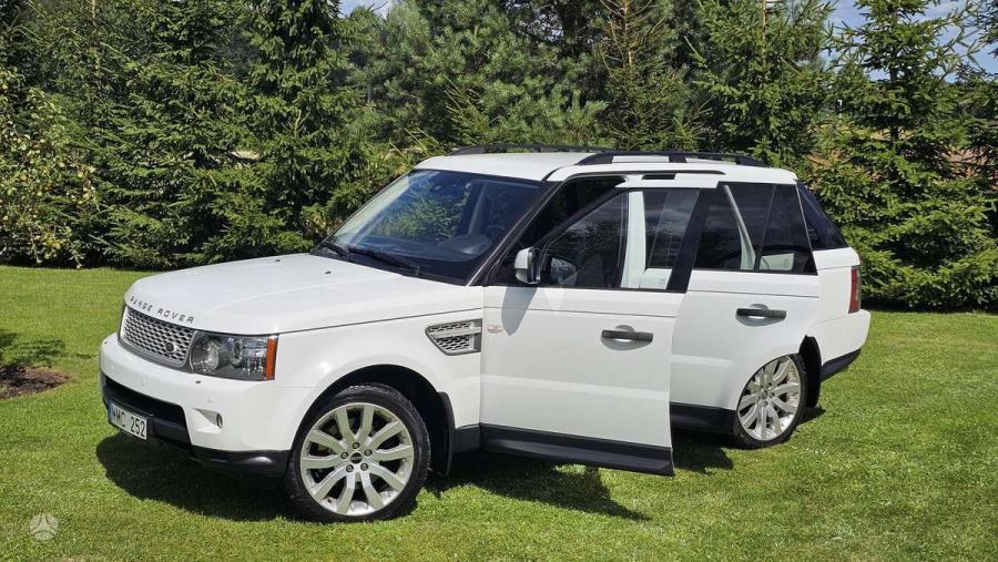 White Land Rover Range Rover Sport 2010 in Nemencine, with an engine capacity of 2.99 L and mileage of 318 thousand km for 10450 €, photo 8 on AUTOMOTO.COM.LV