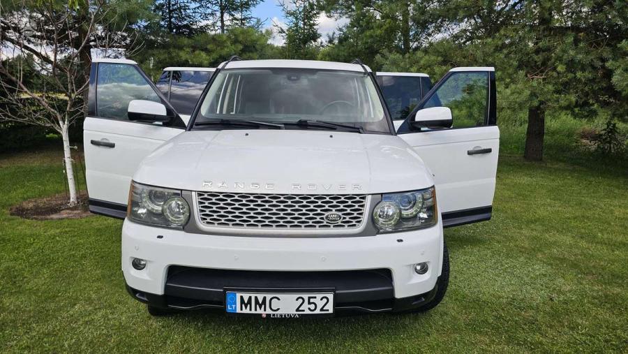 White Land Rover Range Rover Sport 2010 in Nemencine, with an engine capacity of 2.99 L and mileage of 318 thousand km for 10450 €, photo 9 on AUTOMOTO.COM.LV