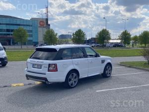 White Land Rover Range Rover Sport 2011 in Riga, with an engine capacity of 3.00 L and mileage of 181 thousand km for 10900 €, photo 4 on AUTOMOTO.COM.LV