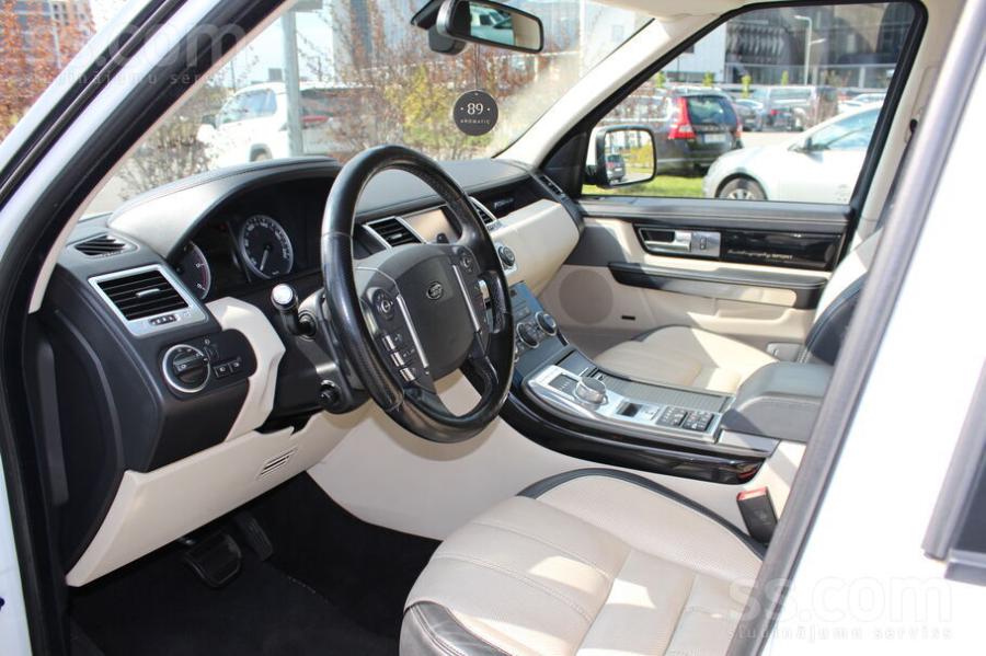 White Land Rover Range Rover Sport 2011 in Riga, with an engine capacity of 3.00 L and mileage of 181 thousand km for 10900 €, photo 12 on AUTOMOTO.COM.LV