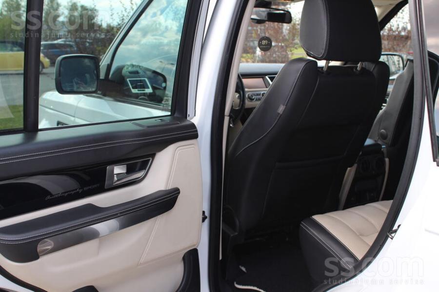 White Land Rover Range Rover Sport 2011 in Riga, with an engine capacity of 3.00 L and mileage of 181 thousand km for 10900 €, photo 15 on AUTOMOTO.COM.LV