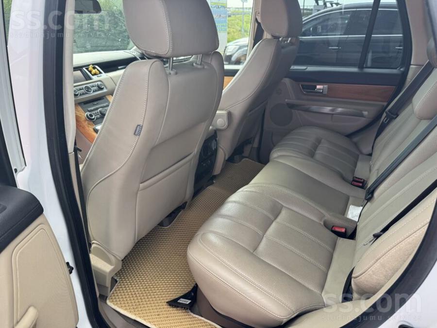 Balts Land Rover Range Rover Sport 2011 Rīga, ar dzinēja tilpumu 3.00 L un nobraukumu 205 tūkst. km par 4000 €, foto 13 vietnē AUTOMOTO.COM.LV