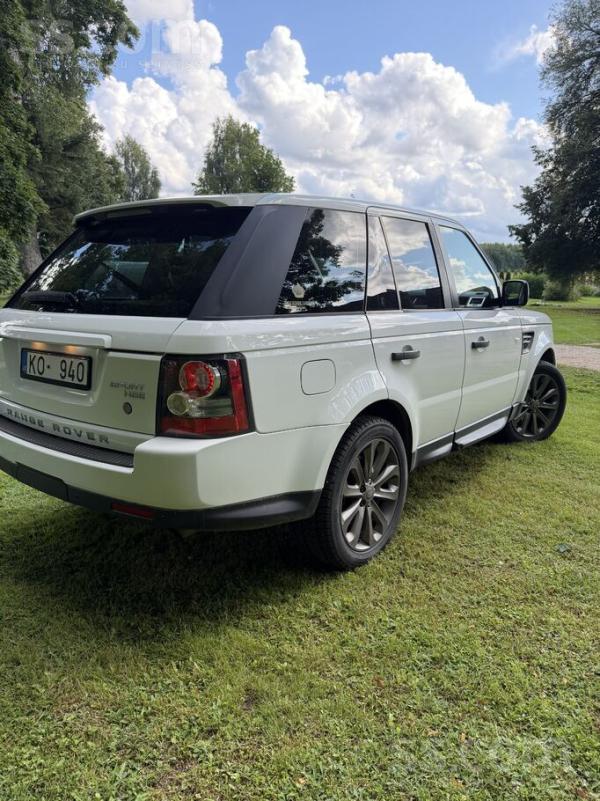 Balts Land Rover Range Rover Sport 2011 Kuldīga, ar dzinēja tilpumu 3.00 L un nobraukumu 248 tūkst. km par 9500 €, foto 5 vietnē AUTOMOTO.COM.LV
