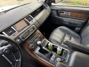 Balts Land Rover Range Rover Sport 2011 Kauņa, ar dzinēja tilpumu 3.00 L un nobraukumu 0 tūkst. km par 4500 €, foto 26 vietnē AUTOMOTO.COM.LV