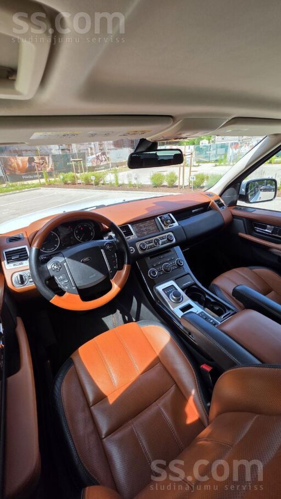 White Land Rover Range Rover Sport 2012 in Riga, with an engine capacity of 3.00 L and mileage of 248 thousand km for 10390 €, photo 12 on AUTOMOTO.COM.LV