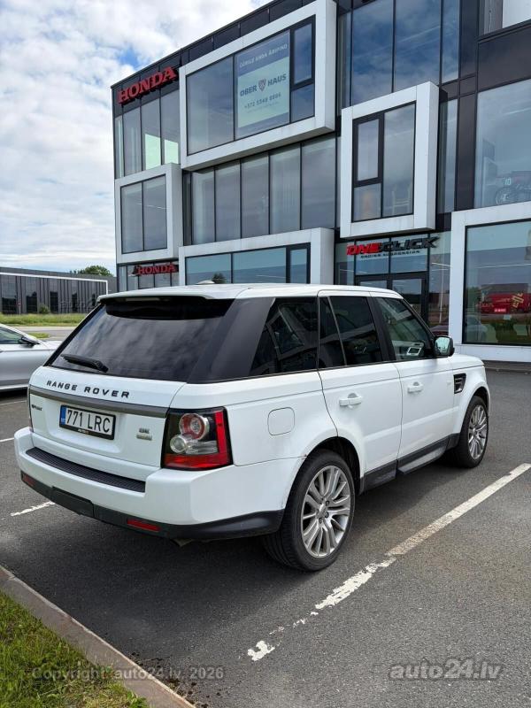 Balts Land Rover Range Rover Sport 2012 Tallina, ar dzinēja tilpumu 3.00 L un nobraukumu 270 tūkst. km par 9800 €, foto 4 vietnē AUTOMOTO.COM.LV