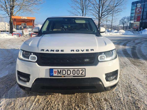 White Land Rover Range Rover Sport 2014 in Vilnius, with an engine capacity of 3.00 L and mileage of 228 thousand km for 15500 €, photo 3 on AUTOMOTO.COM.LV