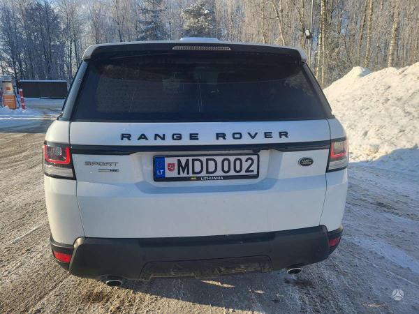 White Land Rover Range Rover Sport 2014 in Vilnius, with an engine capacity of 3.00 L and mileage of 228 thousand km for 15500 €, photo 6 on AUTOMOTO.COM.LV