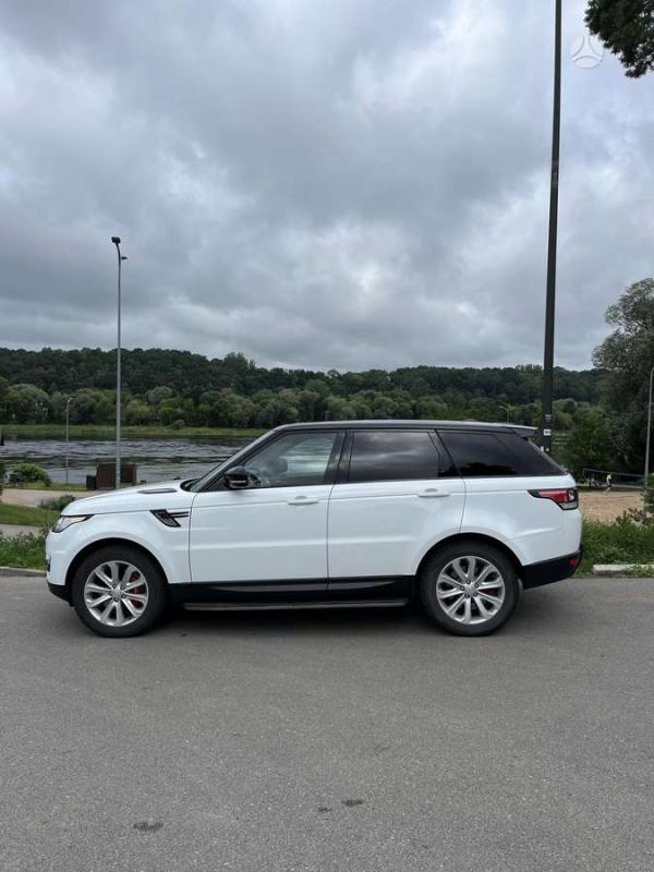 White Land Rover Range Rover Sport 2014 in Kaunas, with an engine capacity of 2.99 L and mileage of 159 thousand km for 16600 €, photo 5 on AUTOMOTO.COM.LV