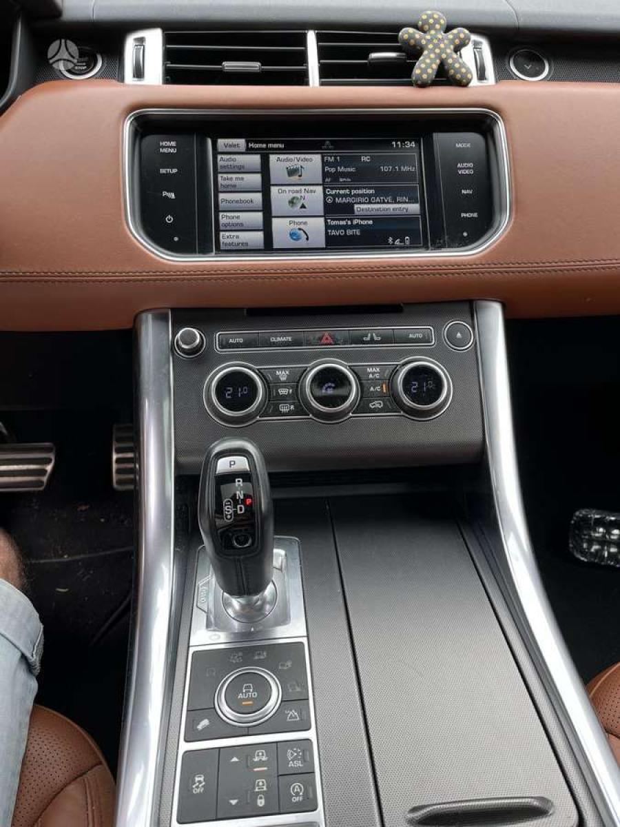 White Land Rover Range Rover Sport 2014 in Kaunas, with an engine capacity of 2.99 L and mileage of 159 thousand km for 16600 €, photo 13 on AUTOMOTO.COM.LV