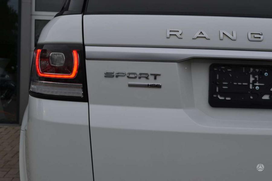 White Land Rover Range Rover Sport 2014 in Vilnius, with an engine capacity of 2.99 L and mileage of 124 thousand km for 18000 €, photo 19 on AUTOMOTO.COM.LV