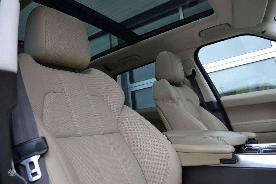 White Land Rover Range Rover Sport 2014 in Vilnius, with an engine capacity of 2.99 L and mileage of 124 thousand km for 18000 €, photo 41 on AUTOMOTO.COM.LV