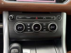 Balts Land Rover Range Rover Sport 2014 Viļņa, ar dzinēja tilpumu 2.99 L un nobraukumu 155 tūkst. km par 18888 €, foto 26 vietnē AUTOMOTO.COM.LV