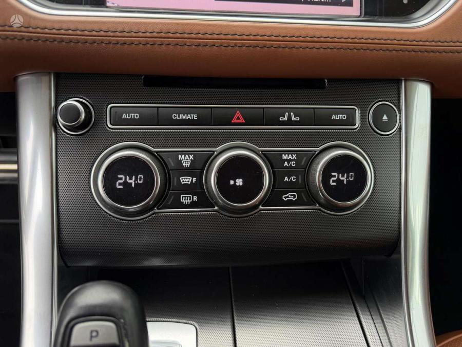 Balts Land Rover Range Rover Sport 2014 Viļņa, ar dzinēja tilpumu 2.99 L un nobraukumu 155 tūkst. km par 18888 €, foto 26 vietnē AUTOMOTO.COM.LV