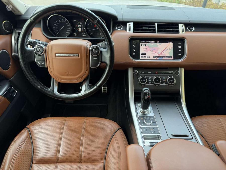 White Land Rover Range Rover Sport 2014 in Vilnius, with an engine capacity of 2.99 L and mileage of 155 thousand km for 18888 €, photo 10 on AUTOMOTO.COM.LV