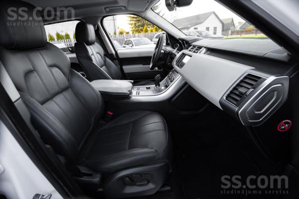White Land Rover Range Rover Sport 2015 in Jelgava, with an engine capacity of 3.00 L and mileage of 231 thousand km for 15999 €, photo 7 on AUTOMOTO.COM.LV