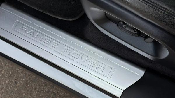 Balts Land Rover Range Rover Sport 2015 Daugavpils, ar dzinēja tilpumu 3.00 L un nobraukumu 237 tūkst. km par 16500 €, foto 6 vietnē AUTOMOTO.COM.LV