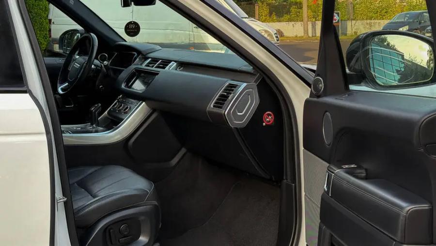 Белый Ленд Ровер Рендж Ровер Спорт 2015 в Даугавпилс, объемом двигателя 3.00 л и пробегом 237 тыс. км за 16500 €, фото 23 на AUTOMOTO.COM.LV