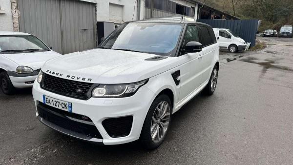 White Land Rover Range Rover Sport 2016 in Taurage, with an engine capacity of 5.00 L and mileage of 380 thousand km for 27500 €, photo 1 on AUTOMOTO.COM.LV